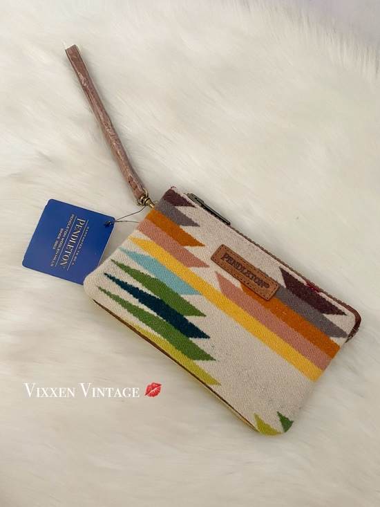 Pendleton | Bags | Pendleton Wool Falcon Cove Three Pocket Keeper ...